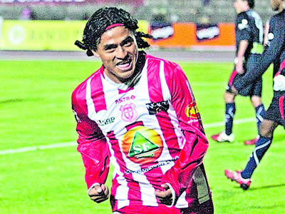 Alex Colón interesa a la Universidad de Chile – El blog de mi fútbol ...