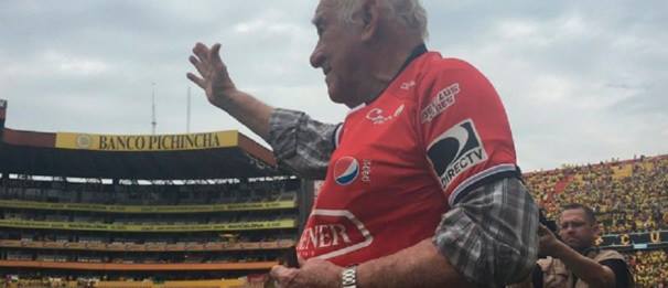Falleció Pablo Ansaldo, gloria del fútbol ecuatoriano – El blog de mi ...