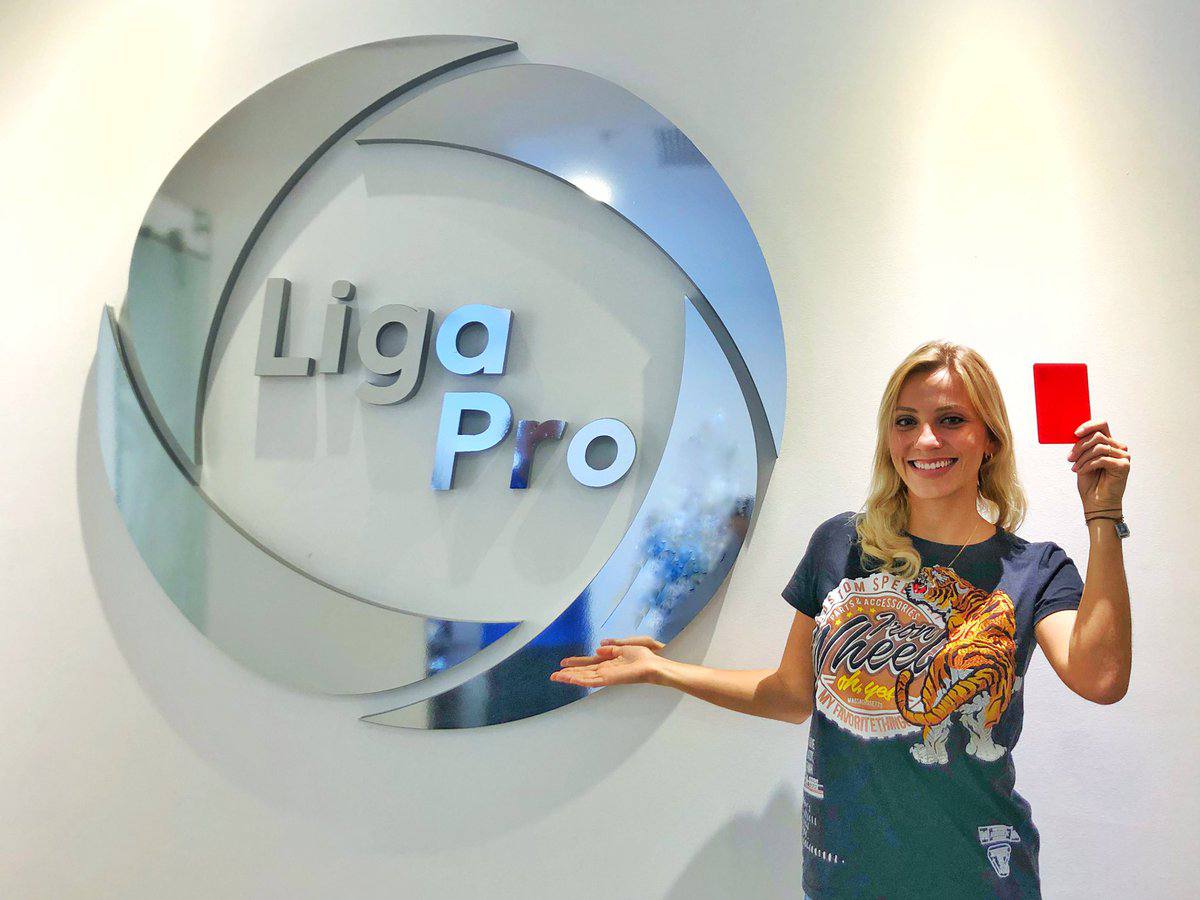 Fernanda Colombo está en Guayaquil para dirigir el partido de las ...