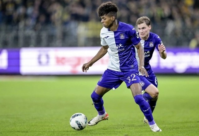 Nilson Ángulo sigue en adaptación al primer plantel del Anderlecht – El ...