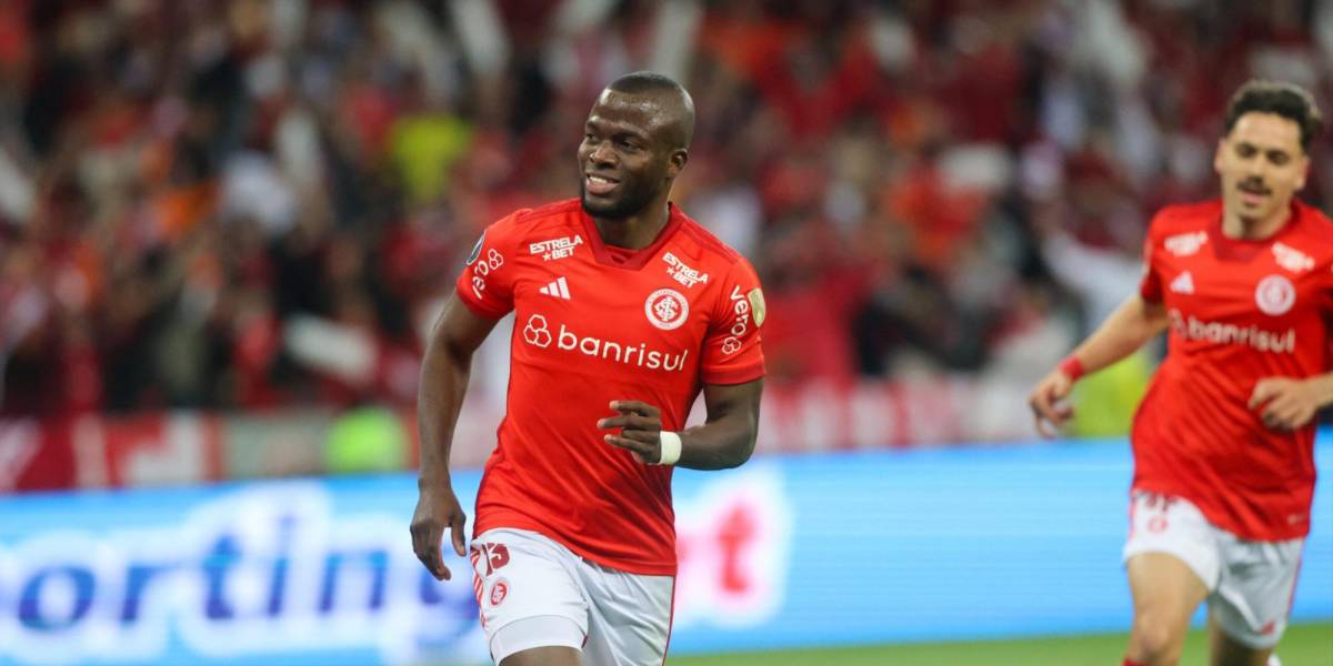 Énner Valencia, marcó un doblete, con el Inter de Porto Alegre en la ...