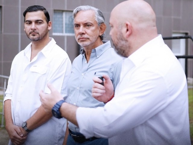 Pileggi: Emelec es el varón guapo de la fiesta con el que todas las ...