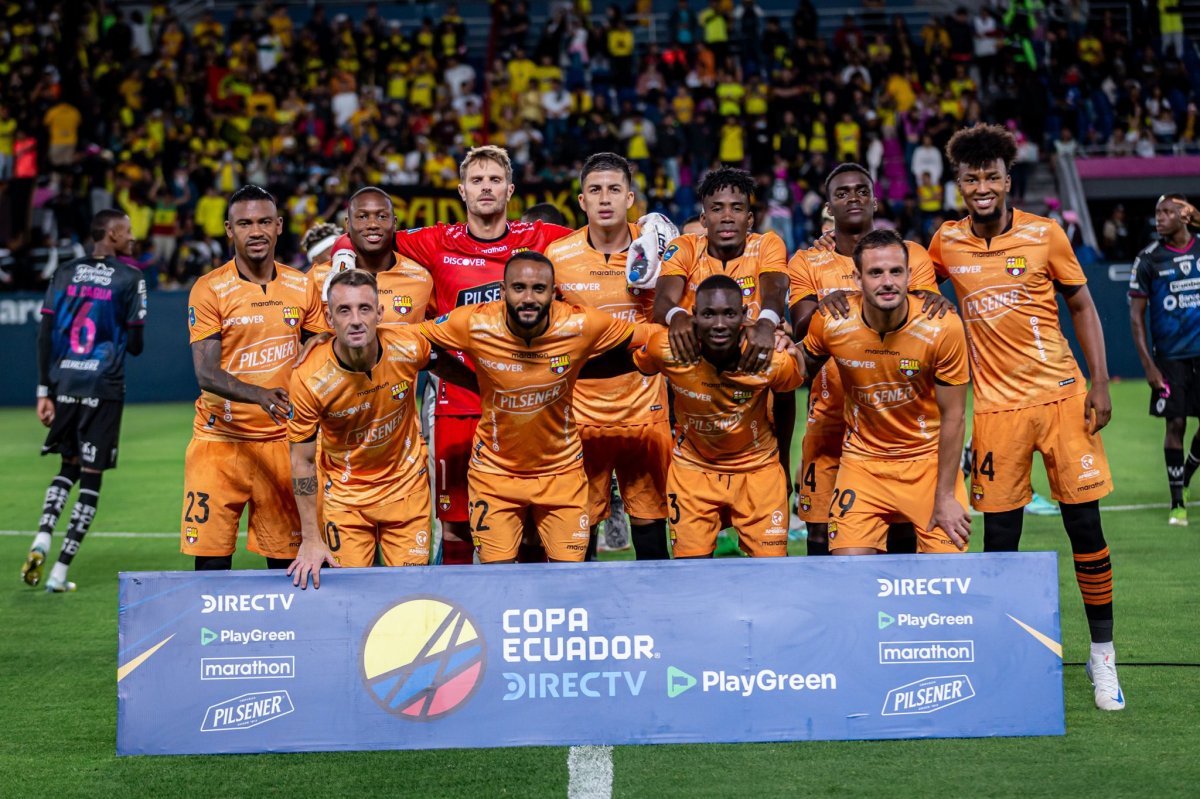 Sin dar declaraciones, así se retiraron los jugadores de BSC por la ...