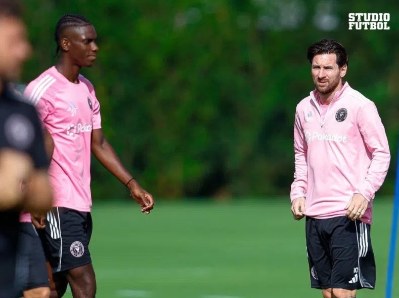 Allen Obando ya entrena con el Inter Miami y comparte cancha con Messi ...
