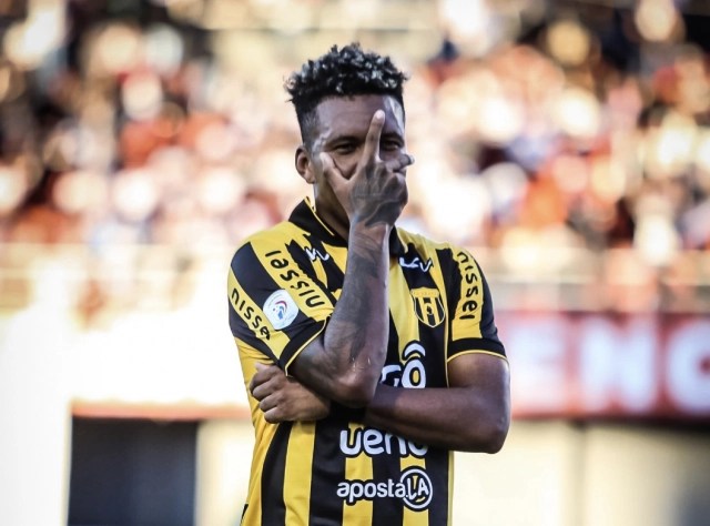 Jhon Jairo Sánchez ya anotó con Guaraní y lo hizo a lo grande – El blog de mi fútbol Ecuatoriano