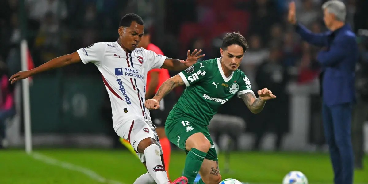 Pese a ser expulsado ante Palmeiras, Bryan Ramírez podría jugar una eventual final de la Copa ...