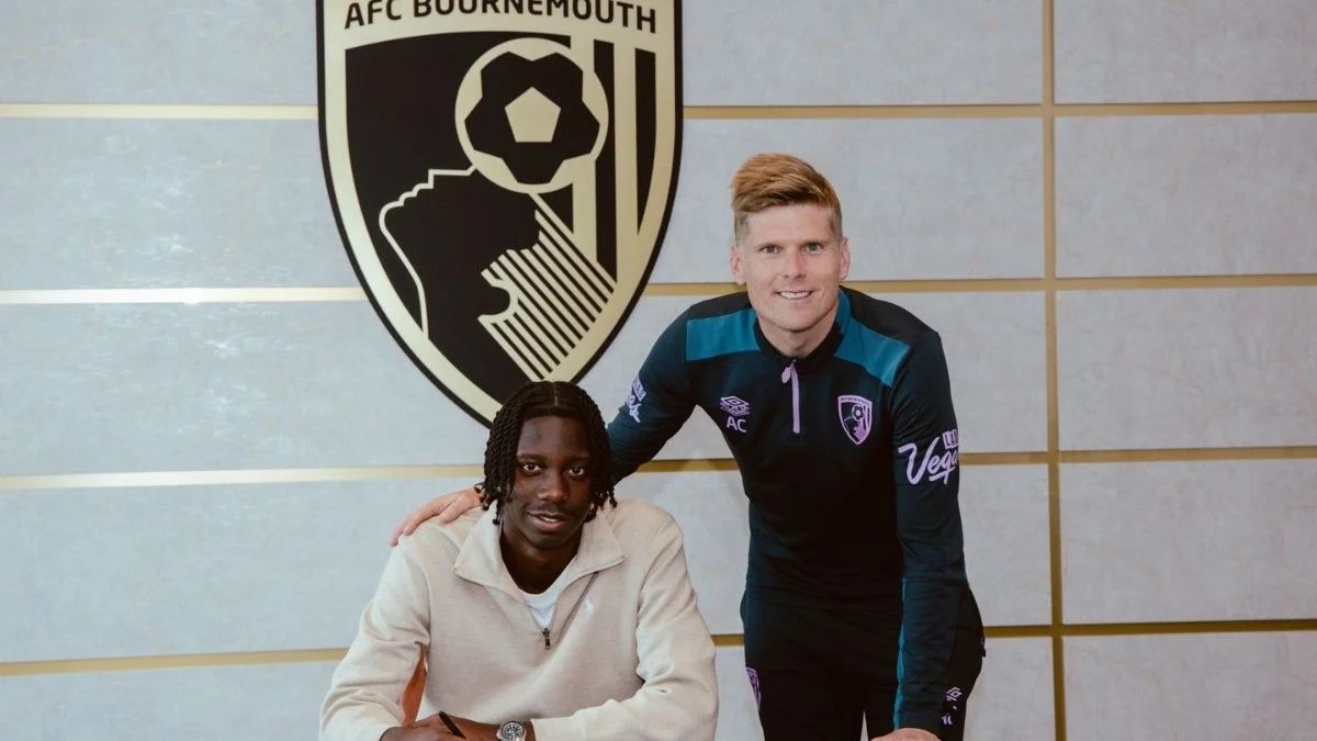 Malcom Dacosta firmó un nuevo contrato con el Bournemouth de la Premier ...