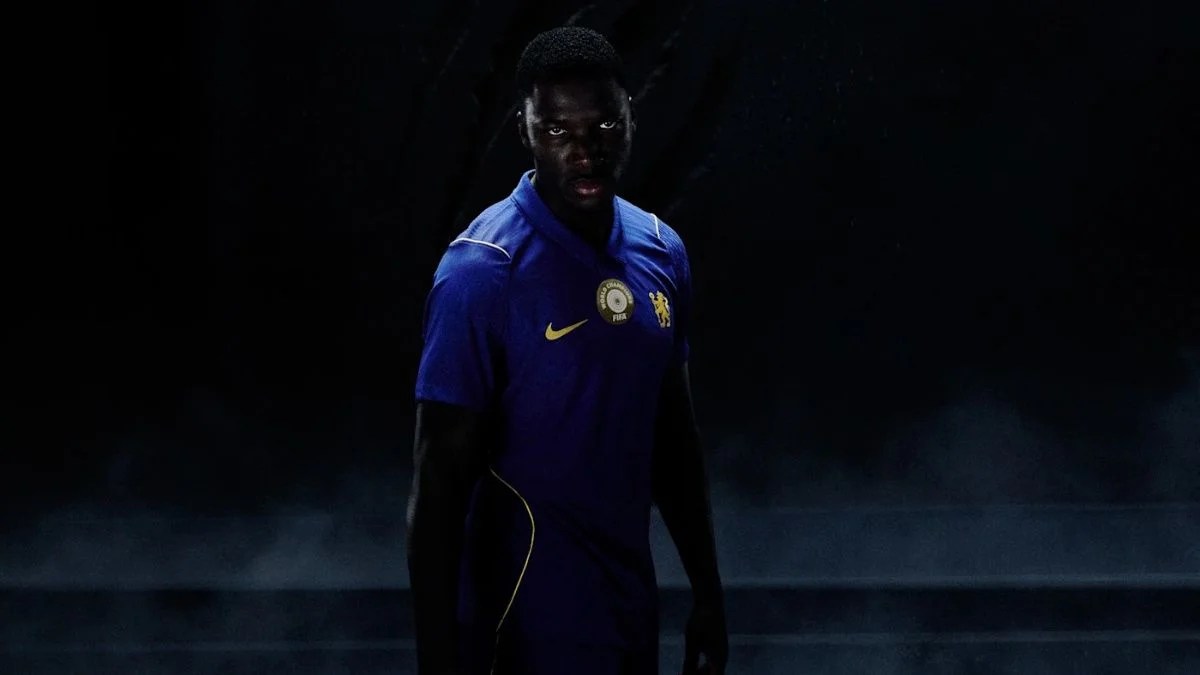 Chelsea presenta su nueva camiseta con Moisés Caicedo como protagonista ...